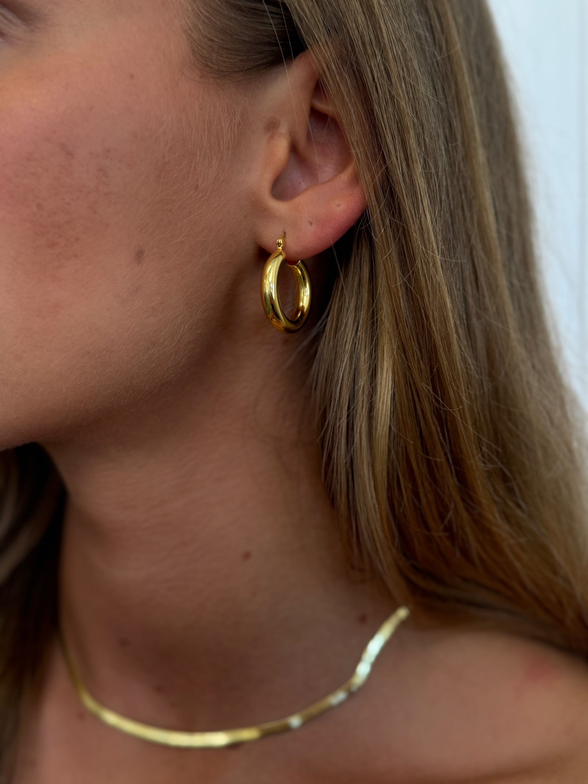 Aura Hoops | Gold – Vibrant Kind